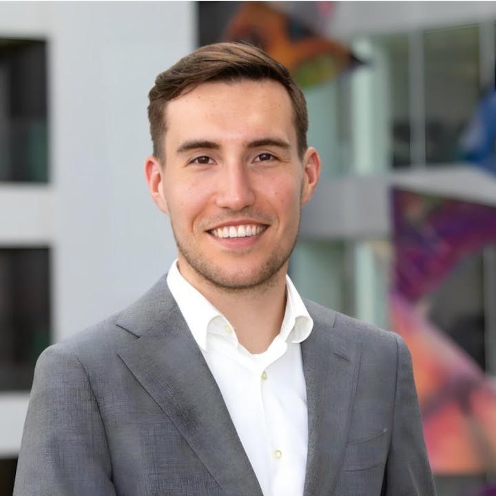 Interview |Lewis Jansen, M&A Data Analyst at Deloitte - Magnet.me Blog ...